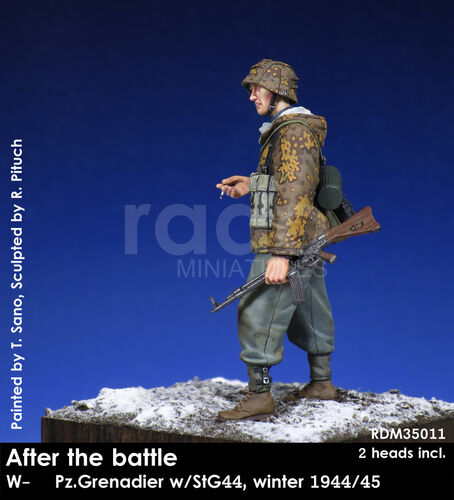 Rado Miniatures 35011 After the battle, W-SS Panzergrenadier w/StG44, winter 1944/45
