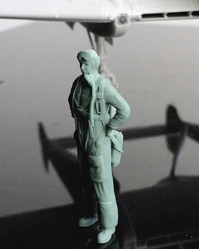 Pilot Replicas 48P010 Swedish Airforce Pilot Standing (1940s to early 1950s)