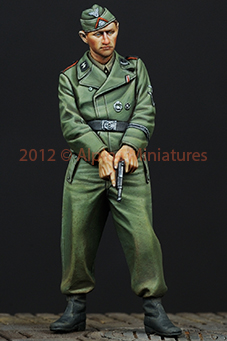 Alpine Miniatures 35146 WSS AFV Crew with Pistol