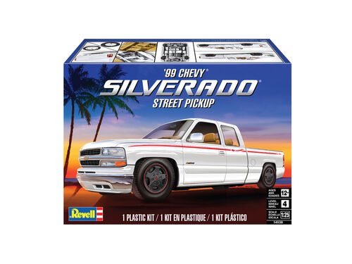 Monogram 4538 Chevrolet Silverado Custom Pickup 1999