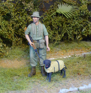 Callsign Models 35034 Soldier w Mine Dog
