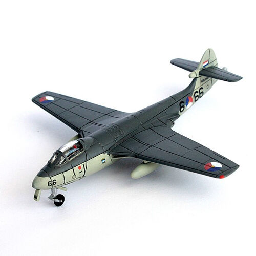 Miniwing 348 Hawker Sea Hawk Mk.50 / Mk.101 (2 plastic kits in ox - 3 decals versions)