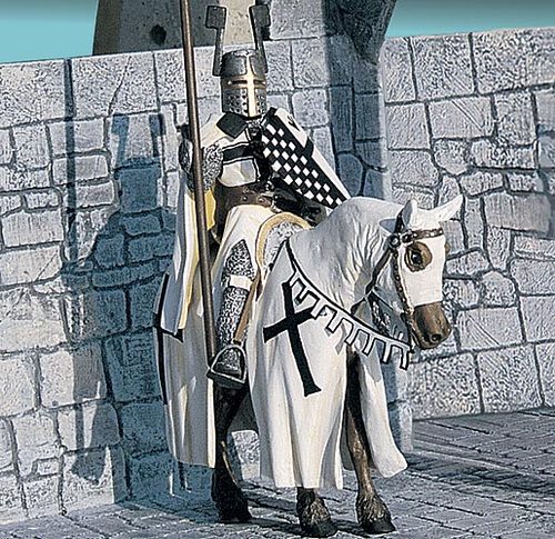 M-Model 32031 Teutonic Knight Mounted XIV Century