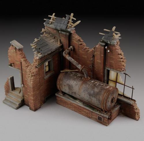 Royal Model di R. Reale 656 Factory ruin with steam boiler