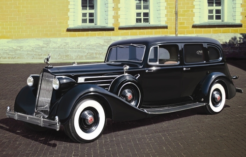 ICM 35535 Packard Twelve (Model 1936) WWII Soviet Leader