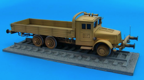 Hauler R87120 TATRA T111 railway