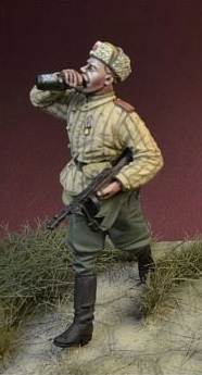 D-DAY miniature studio 35164 Soviet Trooper 2 "Thirsty" 1944-46