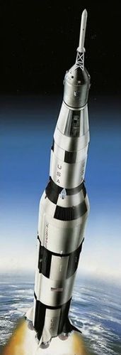 Revell 03704 Apollo 11 Saturn V Rocket