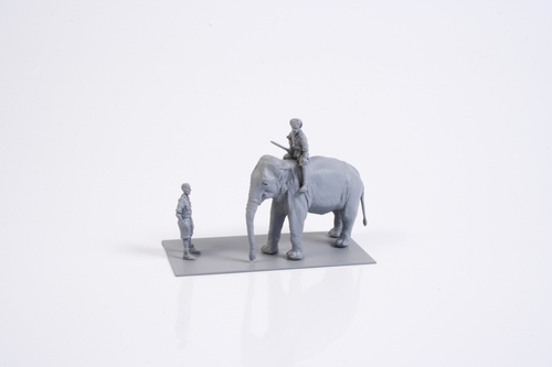 CMK F72327 Mechanic of India WWII + Elephant with Mahout (2 fig. + elephant)