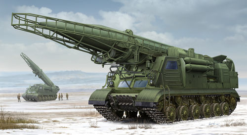 Trumpeter 01024 Ex-Soviet 2P19 Launcher w/R-17 Missile (SS-1C SCUD B) of 8K14 Missile System Complex
