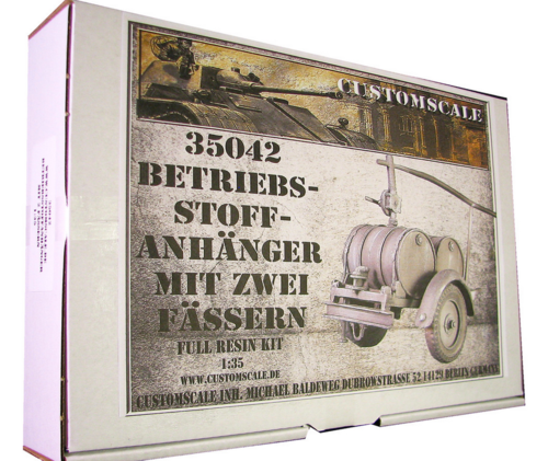 Custom scale 35042 Fuel trailer with 2 barrels