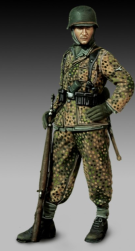 Royal Model di R. Reale 922 German soldier with rifle