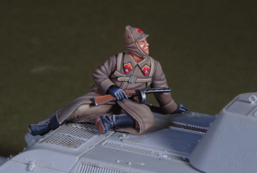 DEF Model DO35032 WWII Russian winter tank rider #4