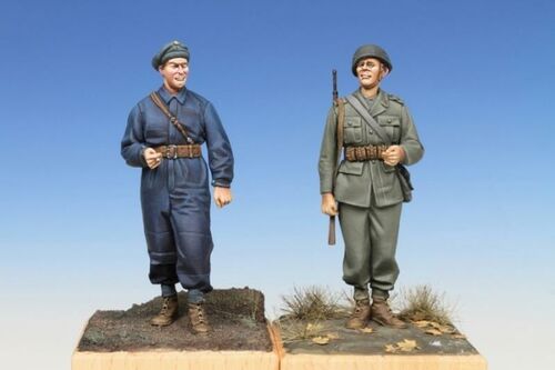 The Bodi Miniatures 35090 Swedish Tank Crewman & Infantry Soldier
