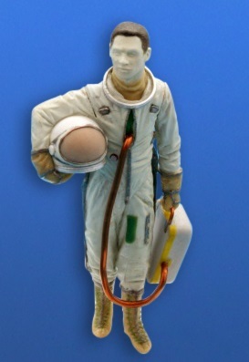 CMK F48363 US Pilot with full pressure suit (SR-71, U-2,...)