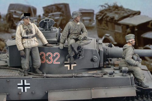 Royal Model di R. Reale 171 German crew Tiger I - Eastern Front - WWII