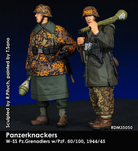 Rado Miniatures 35050 Panzerknackers W-SS Pz.Grenadiers w/PzF. 60/100, 1944/45