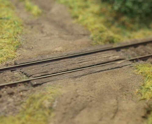 Model scene 46503 Wooden rail crossing