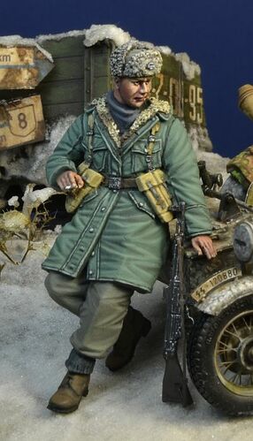 D-DAY miniature studio 35182 Waffen SS soldier 2, Hungary, Winter 1945