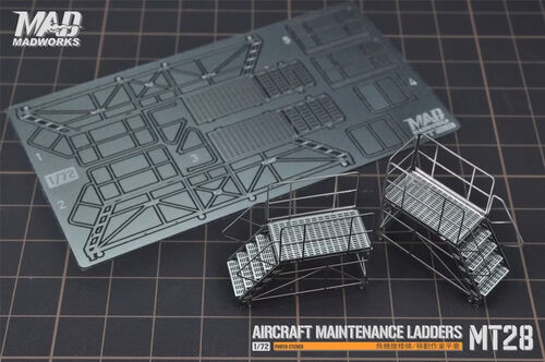 Madworks MT-28 Maintenance Ladder 3