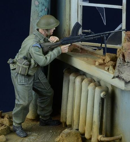 D-DAY miniature studio 35019 British / Commonw Bren Gunner in action 1943-45
