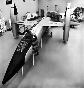 Anigrand Craftswork AA2016 Bell XF-109 - Tilting jets VTOL supersonic fighter