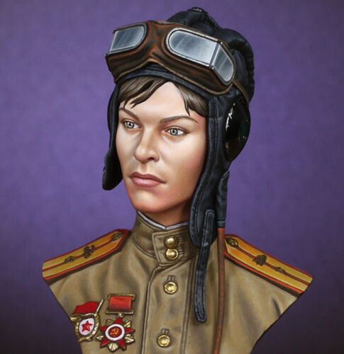 Life Miniatures BS003 Soviet WWII Female Tanker
