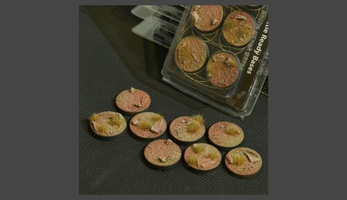 GamersGrass GGB-BLR32 Badlands Bases Round 32mm (x8)