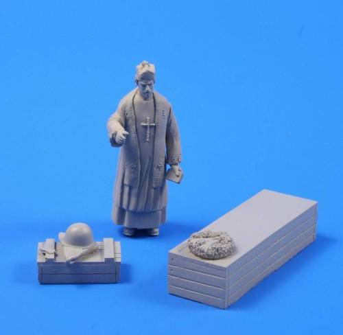CMK F35203 Military Chaplain + Coffin and Chaplet