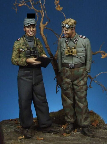 Corpus 35016 German panzer officer & NCO