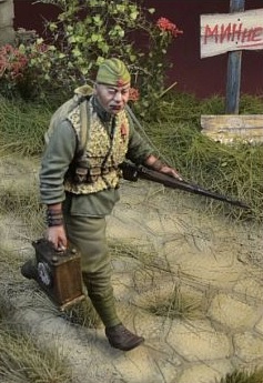 D-DAY miniature studio 35163 Soviet Trooper 1 "Time Collector" 1944-46