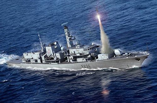 Trumpeter 06720 HMS TYPE 23 Frigate - Montrose(F236)