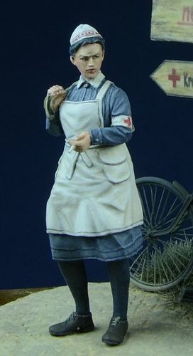 D-DAY miniature studio 35016 German DRK Nurse 1939-45