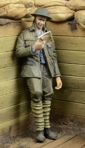 D-DAY miniature studio 35035 WWI British Infantryman reading a letter