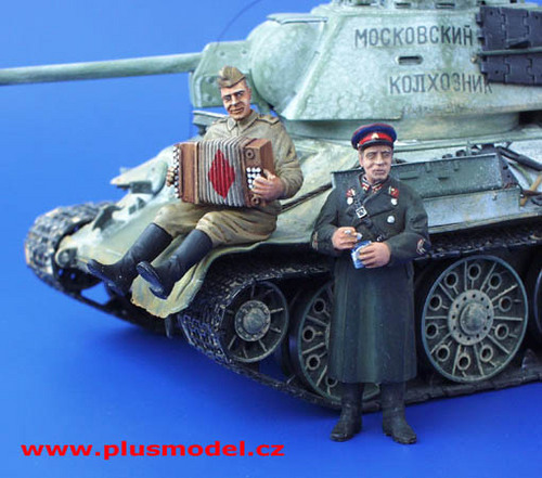 Plus Model 132 Red Army Soldier, WWII ? Accordionist and NKVD Officer