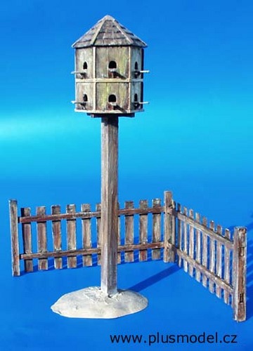 Plus Model 015 Pigeonry