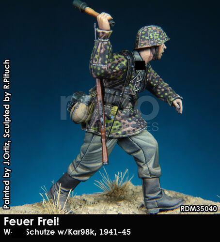 Rado Miniatures 35040 Feuer frei! W-SS Schutze, Normandy 1944