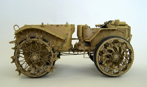 Plus Model 449 Gun tractor Pavesi P4-100 model 30A