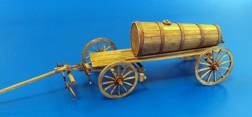 Plus Model 428 Hay wagon with wooden tank