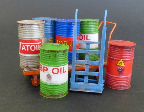 Plus Model 482 Metal barrels with handcarts