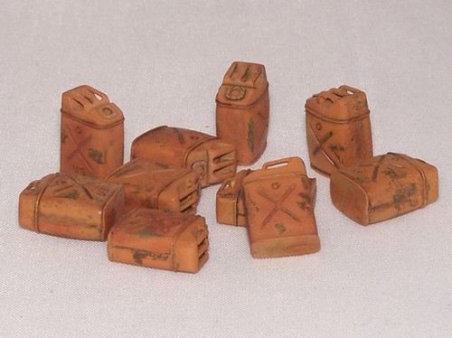 Plus Model 415 Burnt-out cans - US WWII
