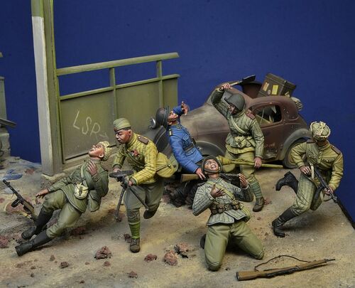 D-DAY miniature studio 35180 “In the Arms of Death”, Soviet Army Attack, Berlin 1945 (6 figures set)