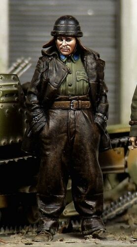 The Bodi Miniatures 35049 Hungarian panzer crewman #1