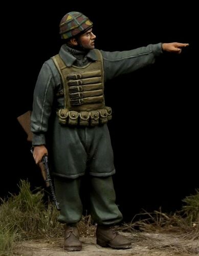 The Bodi Miniatures 35127 Italian Paratrooper 'Nembo Division' WWII