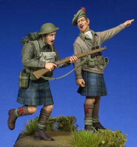 The Bodi Miniatures 35142 Scottish Black Watch Officer & Soldier WWII