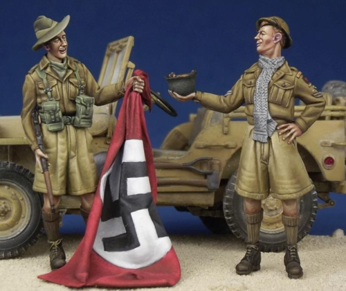 The Bodi Miniatures 35162 Souvenir Hunters WWII (Desert Rat & Australian)