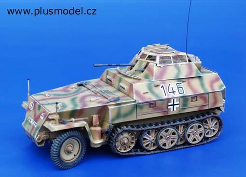 Plus Model 051 Sd. Kfz 250/9 NEU