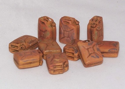 Plus Model 417 Burnt-out cans - Germany WWII