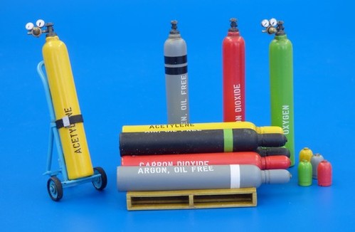 Plus Model 478 U.S.Pressure bottles-modern