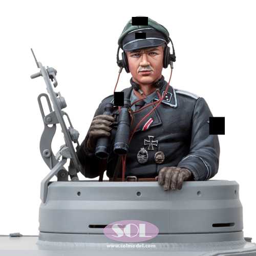 SOLMODEL MM596 German WWII Tiger Tank Commander